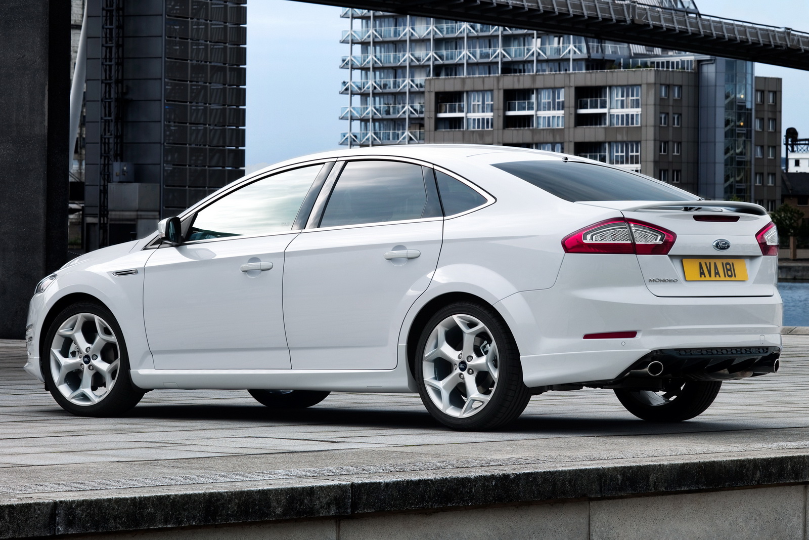 My perfect Ford Mondeo. 3DTuning - probably the best car configurator!
