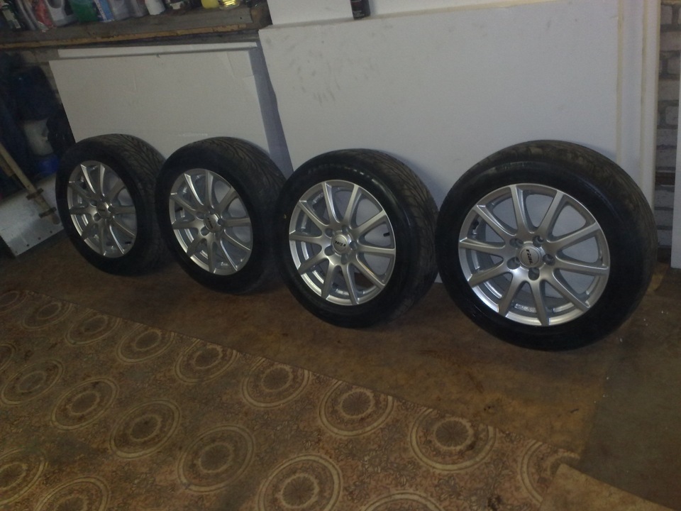 My perfect GAZ Volga Siber. 3DTuning - probably the best car configurator!