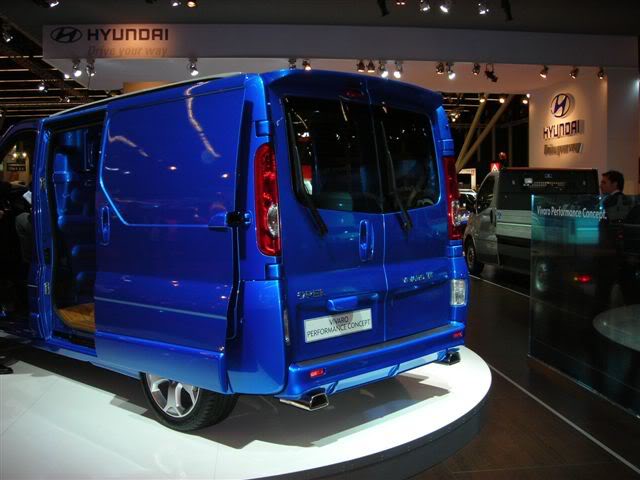 My perfect Opel Vivaro. 3DTuning - probably the best car configurator!
