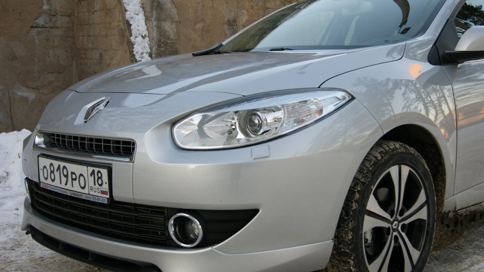 My perfect Renault Fluence. 3DTuning - probably the best car configurator!