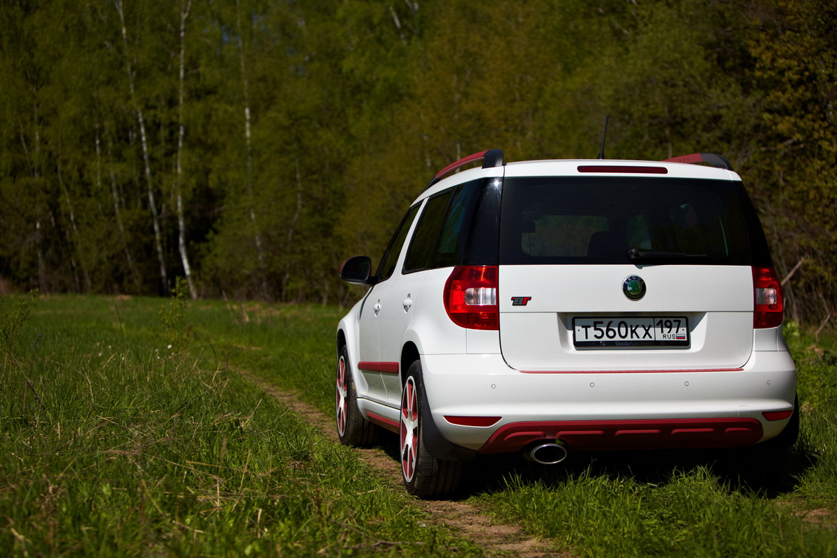 My perfect Skoda Yeti. 3DTuning - probably the best car configurator!