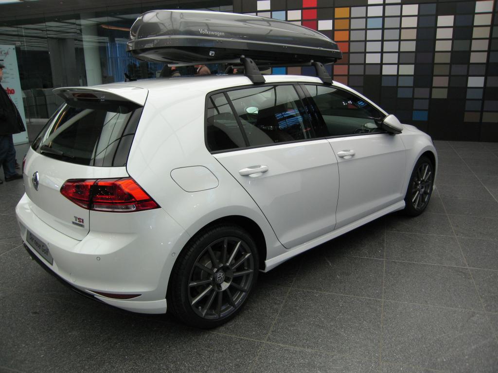 My perfect Volkswagen Golf 7. 3DTuning - probably the best car ...